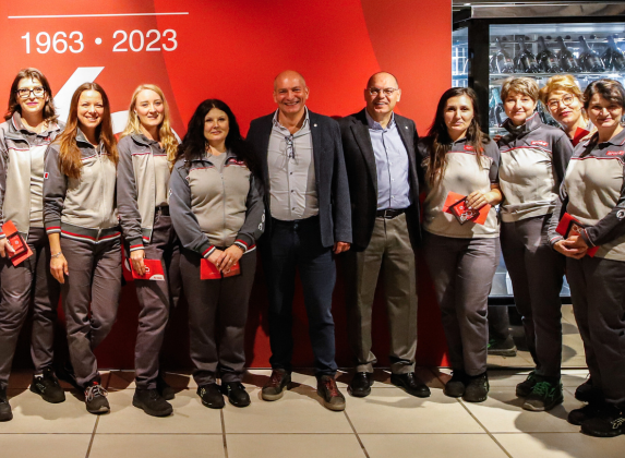 SPECIAL THANKS TO THE PEOPLE OF ARNEG - Arneg